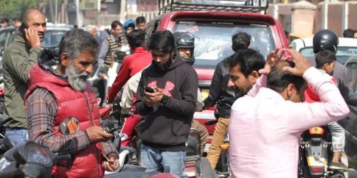 Broadband internet services to be restored in J&K in phases from today ... Broadband internet services to be restored in J&K in phases from today ...