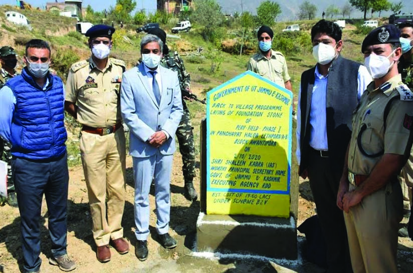 B2V3: Shaleen Kabra visits Lethpora Panchayat, lays foundation of ...